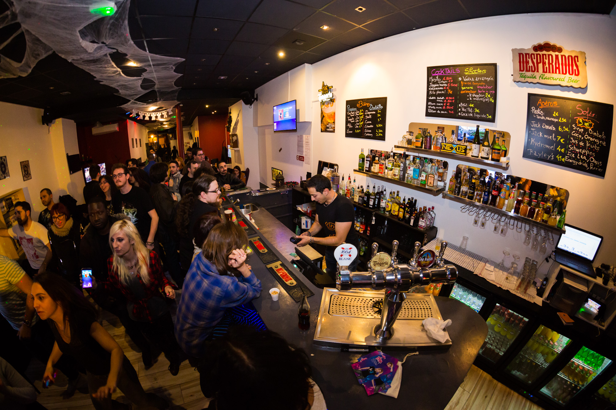 Nexus Bar - Tarpin bien